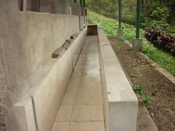 Canal De Correteo Revestido Con Ceramica Ref 30816